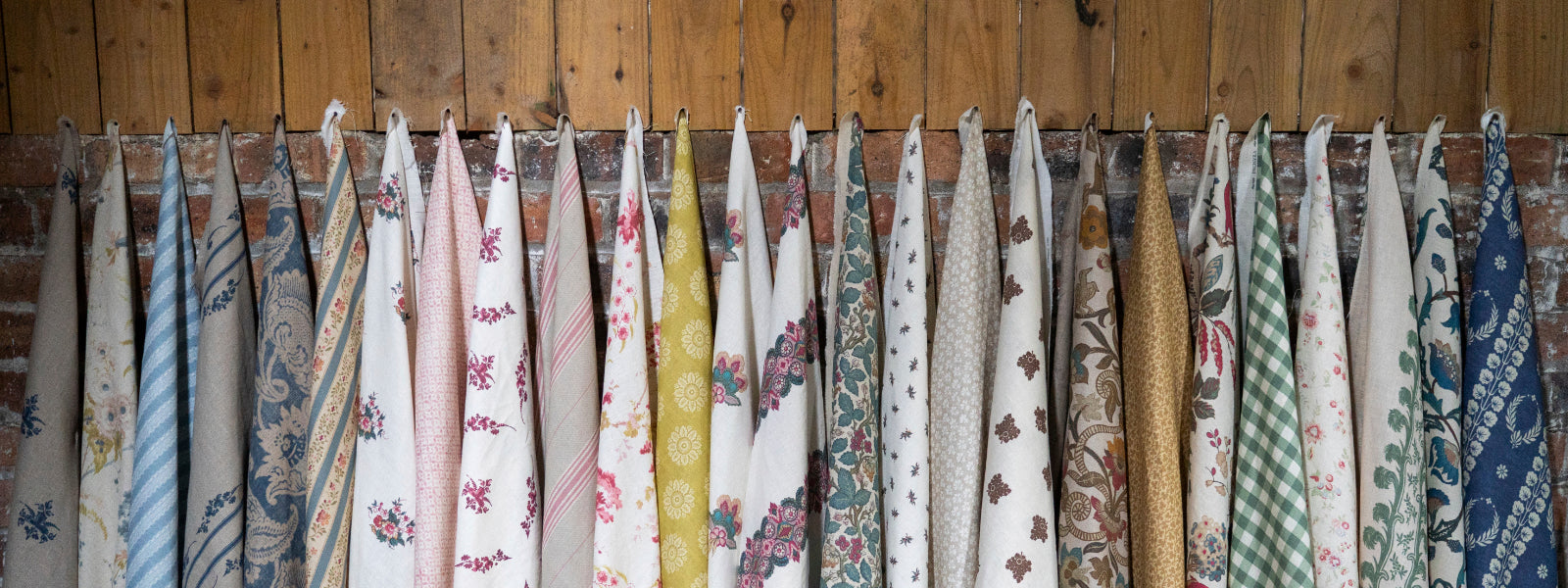 Inchyra - beautiful fabrics and wallpapers from the heart of Scotland