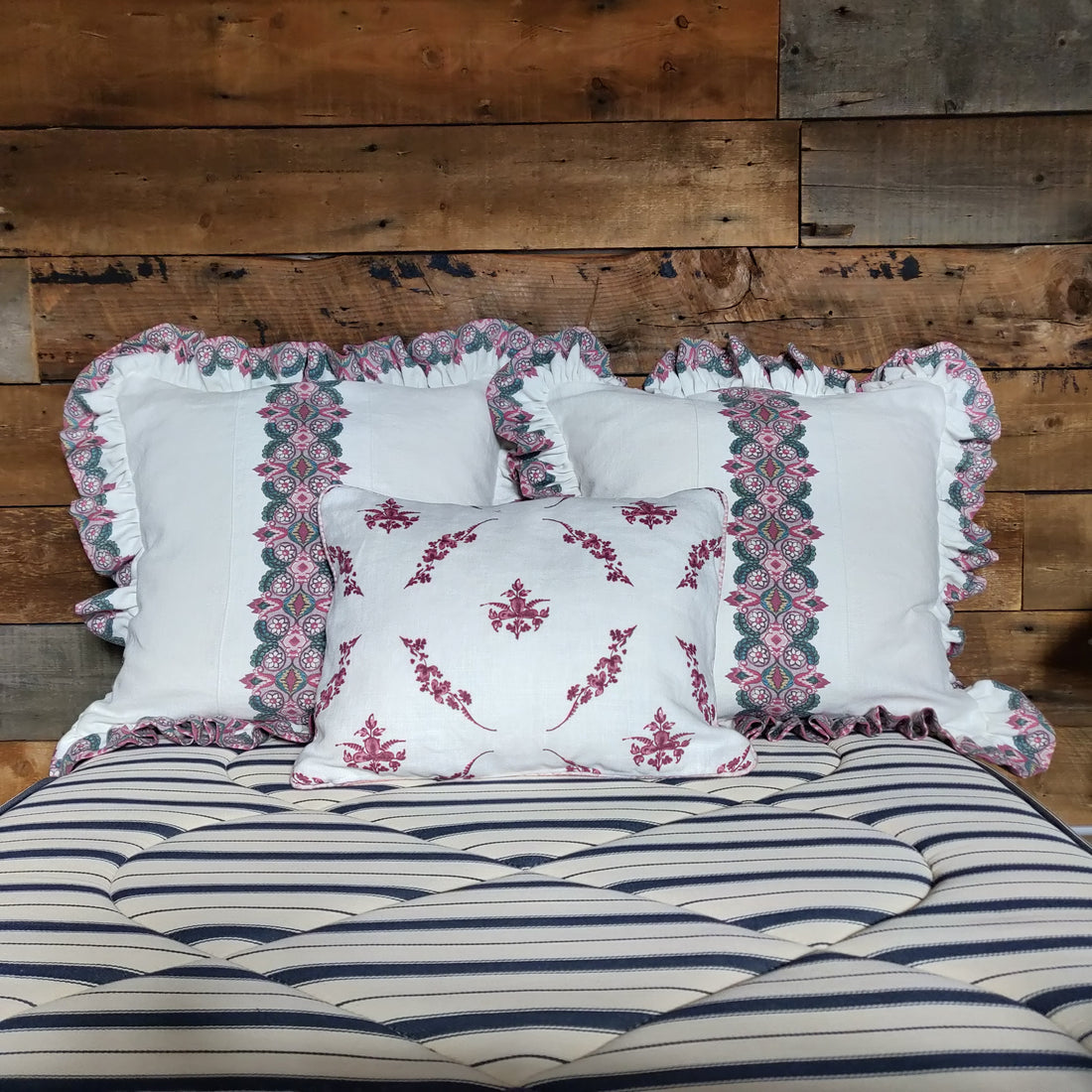 Inchyra - beautiful fabrics and wallpapers from the heart of Scotland